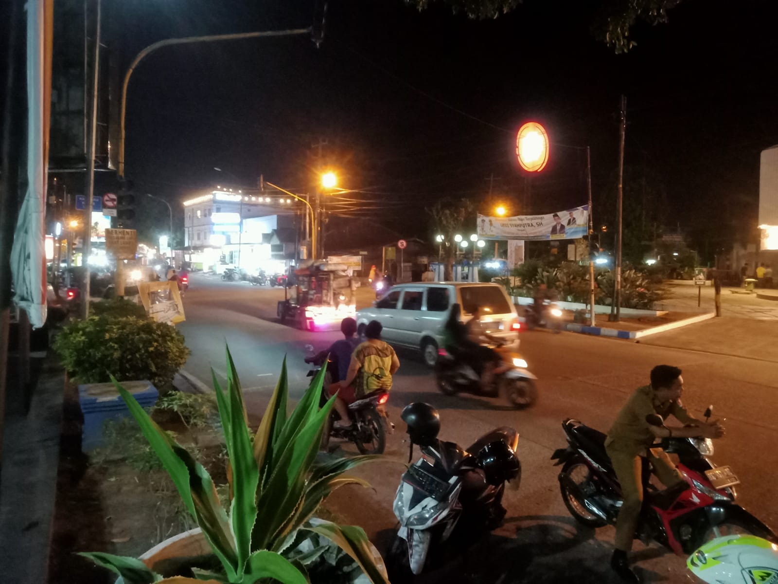 Traffic Light Jalan Imam Bonjol Lubuk Pakam Rusak, Kadishub DS ...